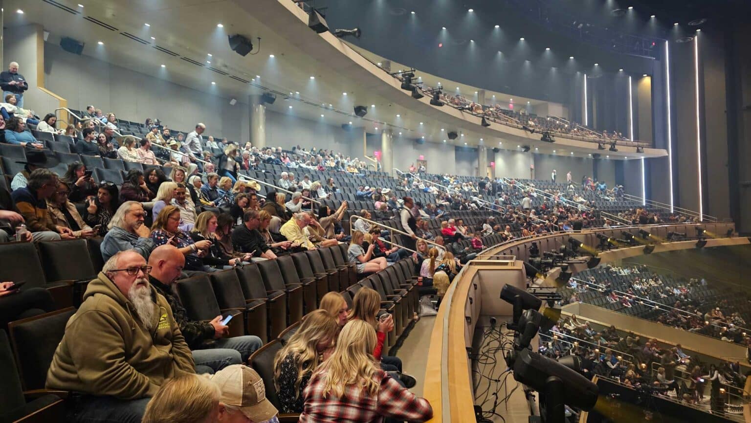 Resorts World Theatre - LasVegasLocalsReviews.com